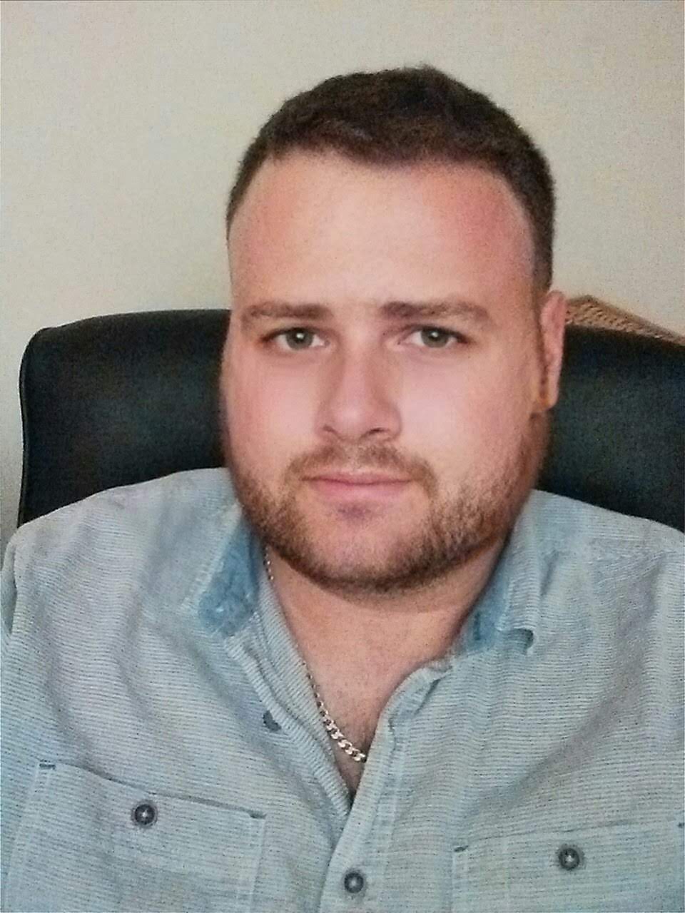 Ivan White | IT Professional